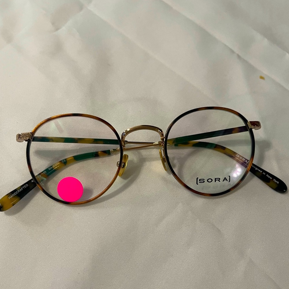 Original Sora Eyeglass. Round Vintage Shape - Gem